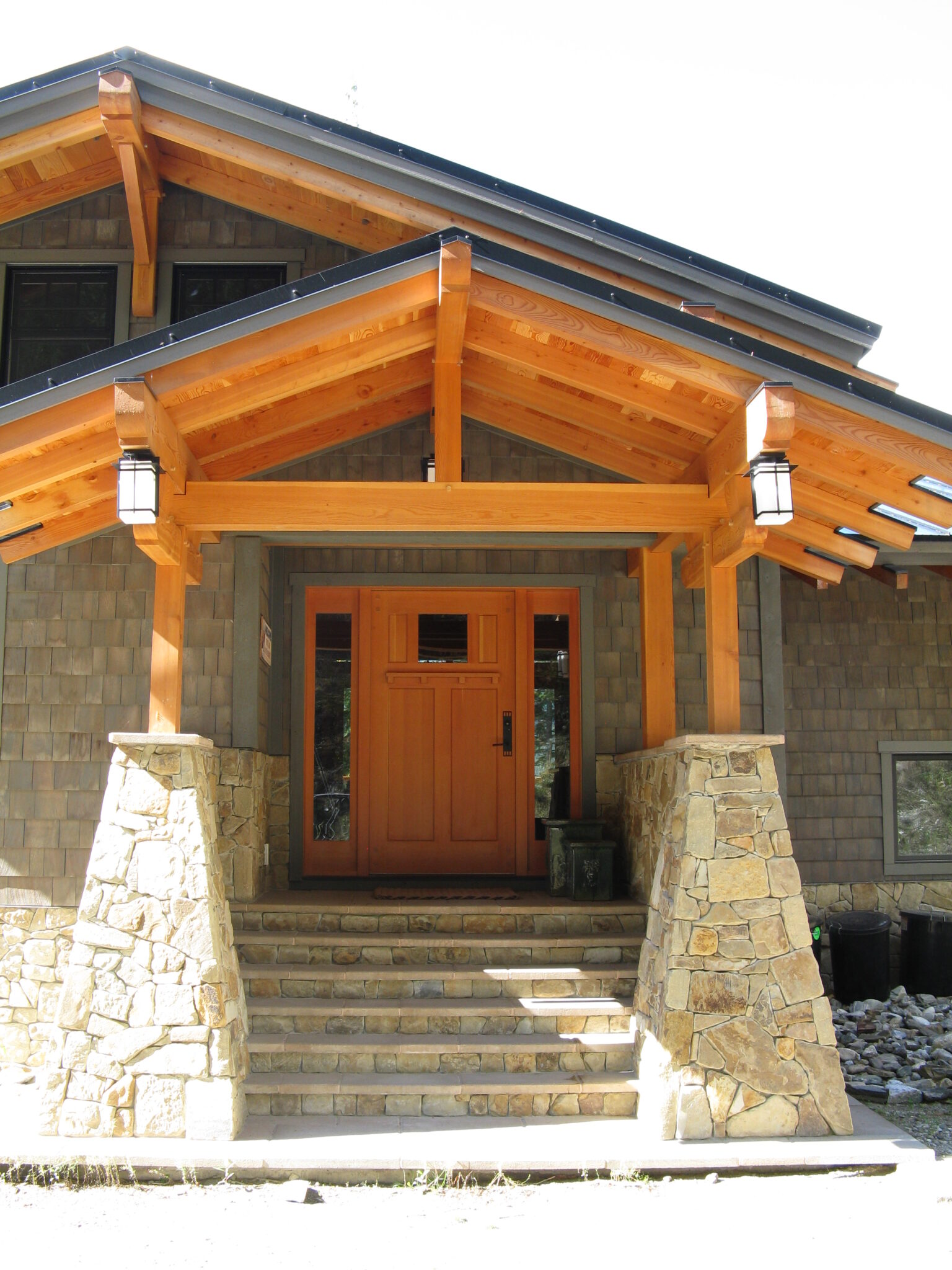 3 Stand-Out Timber Frame Entryways | Hamill Creek